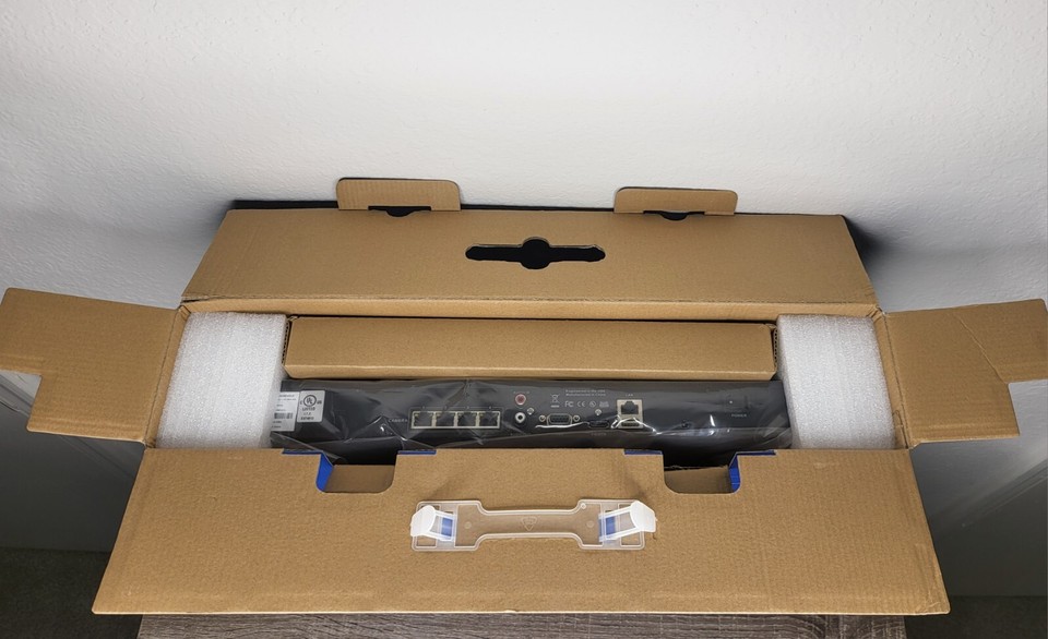 Luma Surveillance NVR (Camera DVR) LUM-310-NVR-4CH-0T - Complete in Box ...