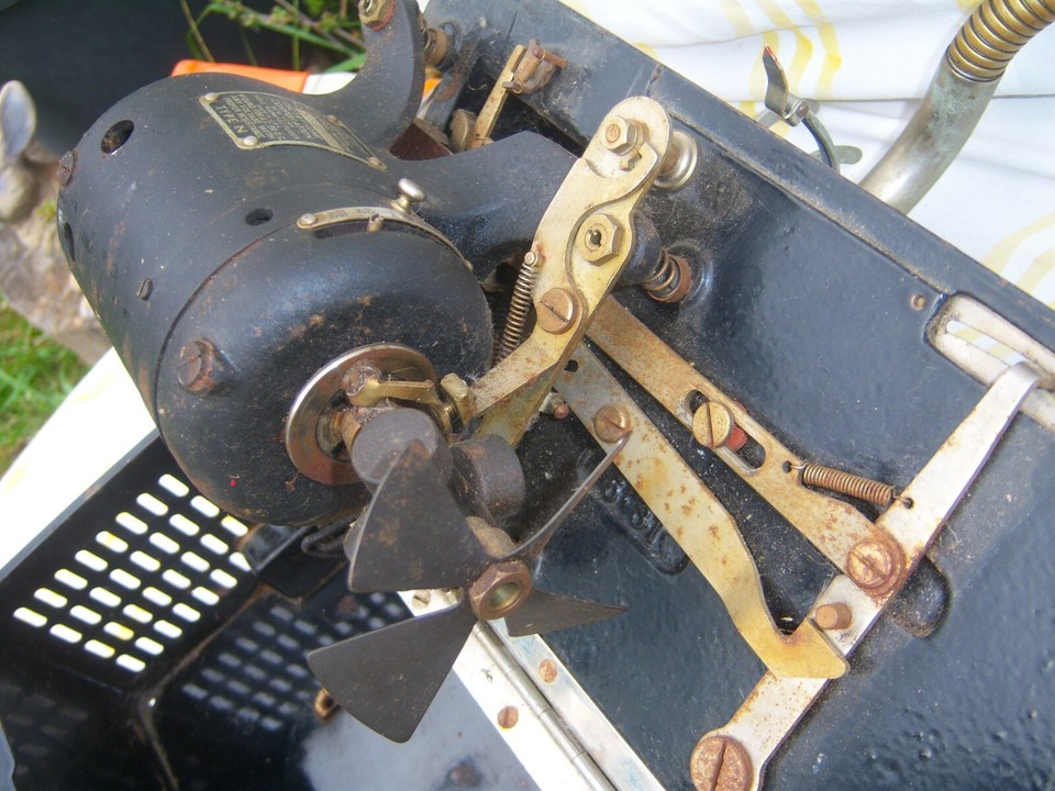 Vintage Dictaphone Co. Dictating Machine Type A Model 10X Wax Cylinder ...