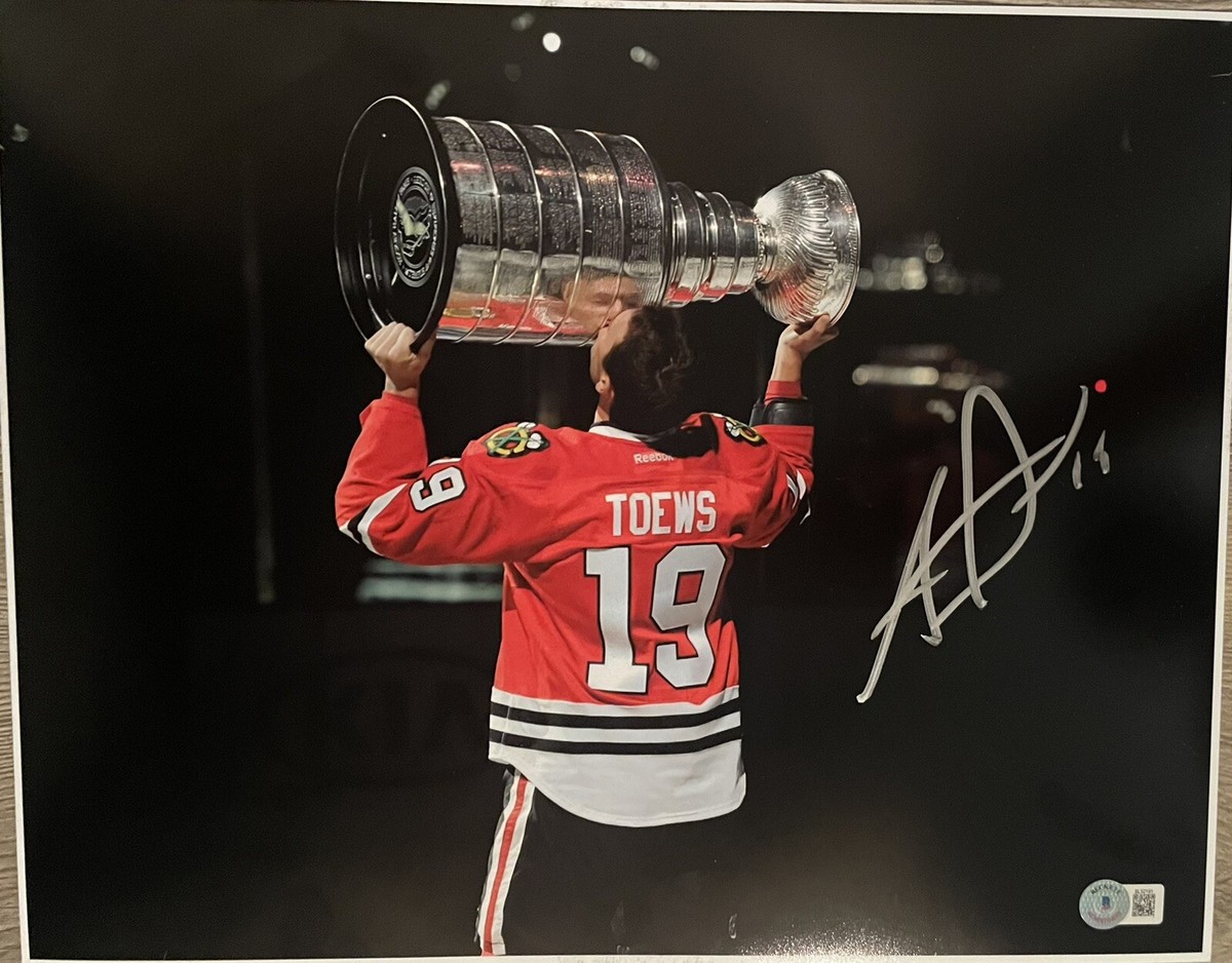 Toews Wallpaper Photos Through The Years: Chicago Blackhawks Captain