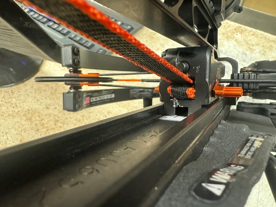 Ravin R26X Crossbow Kit 400FPS SILENT COCKER W/ SCOPE BOLTS & SOFT CASE ...