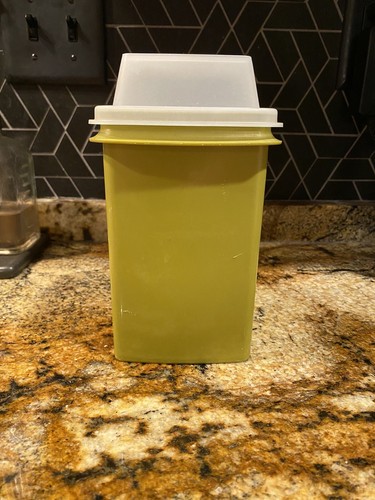 Tupperware Pickle Keeper Or Jalapeño Container Three Piece Set Avocado ...