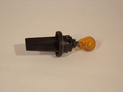08 09 10 2008 BMW 530I 525I 550I HEADLIGHT TURN SIGNAL BULB SOCKET ...