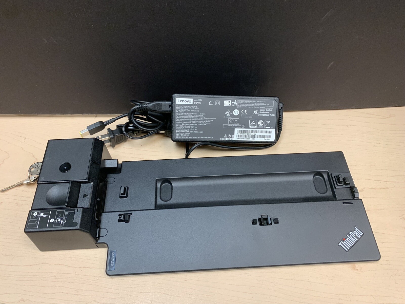 Lenovo 40AH0135US ThinkPad Pro Docking Connector Docking Station ...