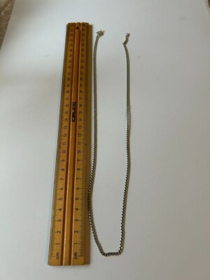 Broken silver necklace chain stamped 925, looks like an easy repair ...