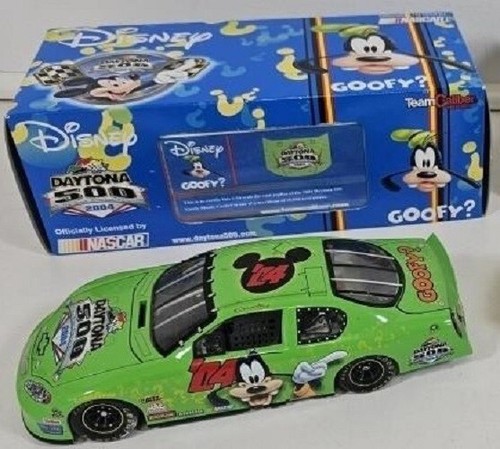 DISNEY GM DAYTONA 500 2004 GOOFY NASCAR 1/24 SCALE REPLICA CAR TEAM ...