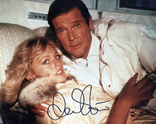 MARY STAVIN Signed Photograph - Film Actress - JAMES BOND / MISS WORLD ...