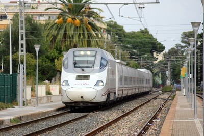 B184 35mm Slide Renfe Class 130 130003 @ Salou | eBay