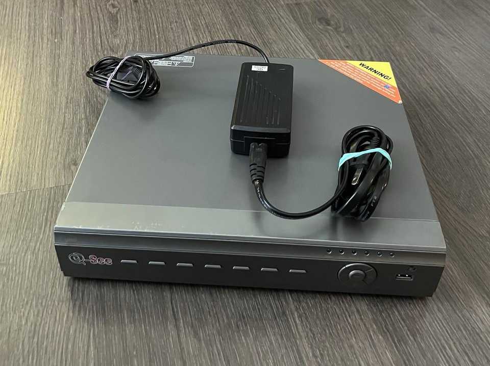 Q-See 8 Channel 3 Camera 1080p Security System QT428 W/ Power Adapter ...