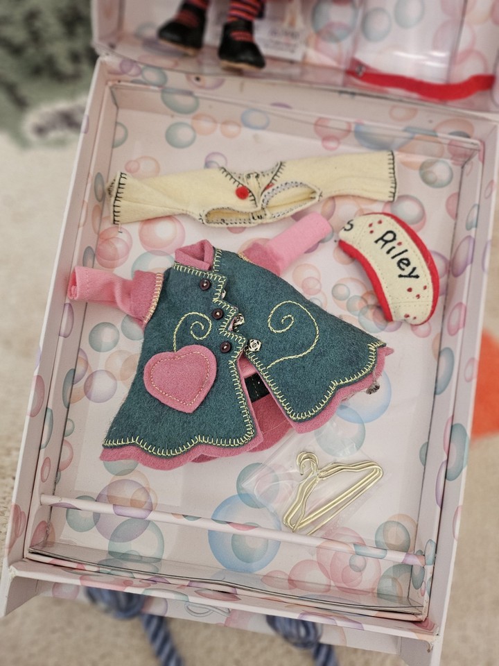 2004 Kish Riley’s World Riley and Jingles 7.5” Doll | eBay