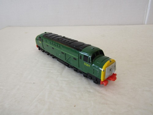 Thomas the Train Diesel D261 Ertl Vintage 1997 Friends Diecast Tank ...
