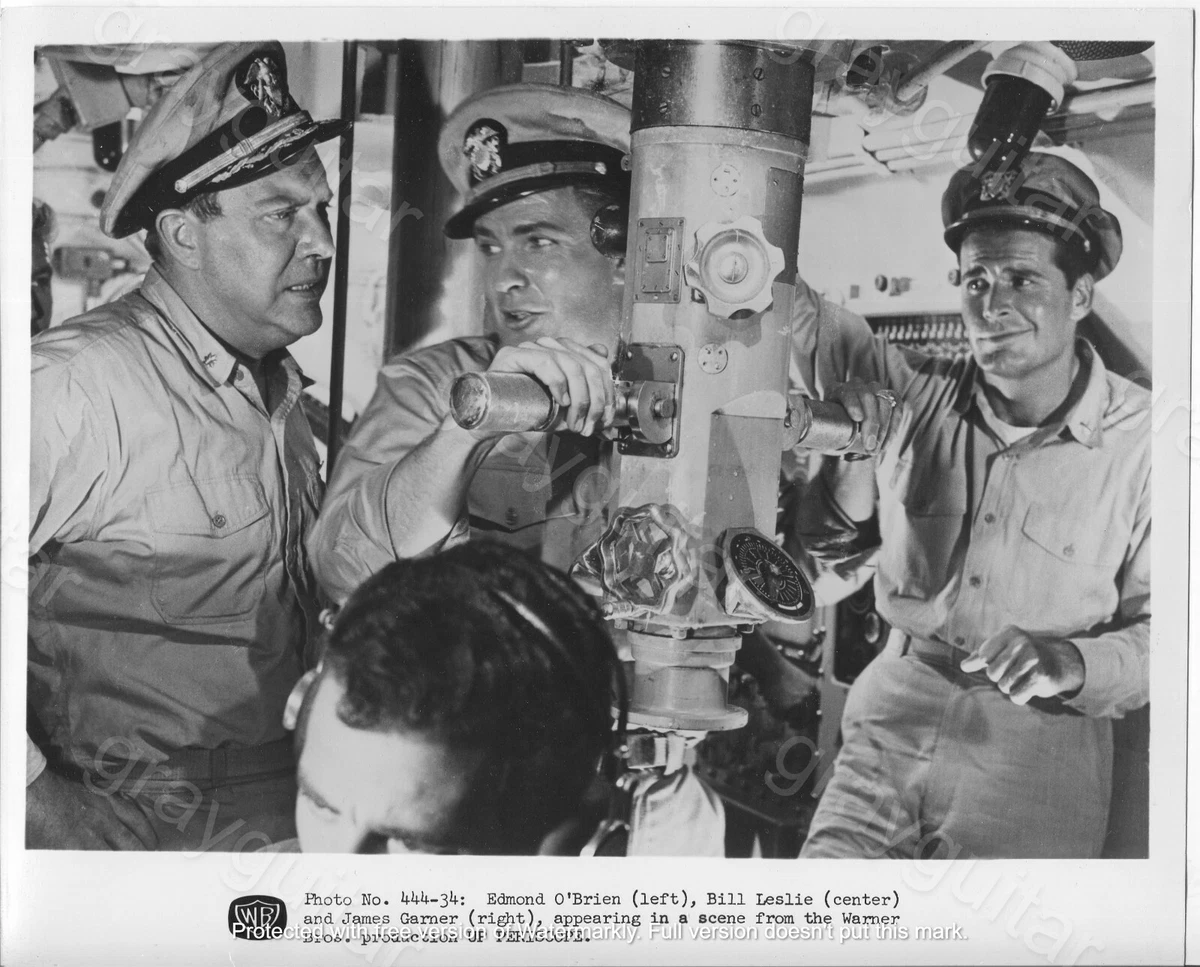 Wwii Submarine Periscope Being Used