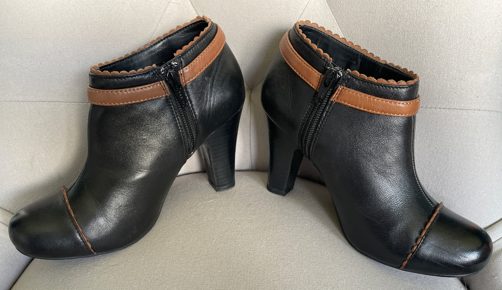 LOTUS Hallmark Mulya Black Leather Ankle Shoe Boots Size 4 (Small ...