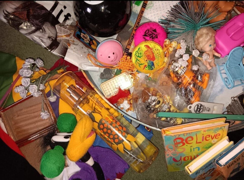 90s time capsule 100+ real 90s items. No temu junk. Some mystery items ...