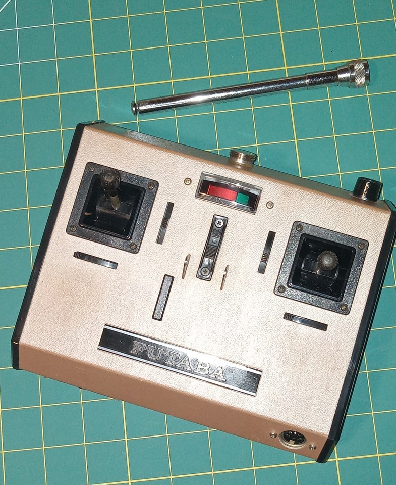 Vintage Futaba RC Radio Control Transmitter FP T4FN 72.7102 MHZ Ch#46 ...