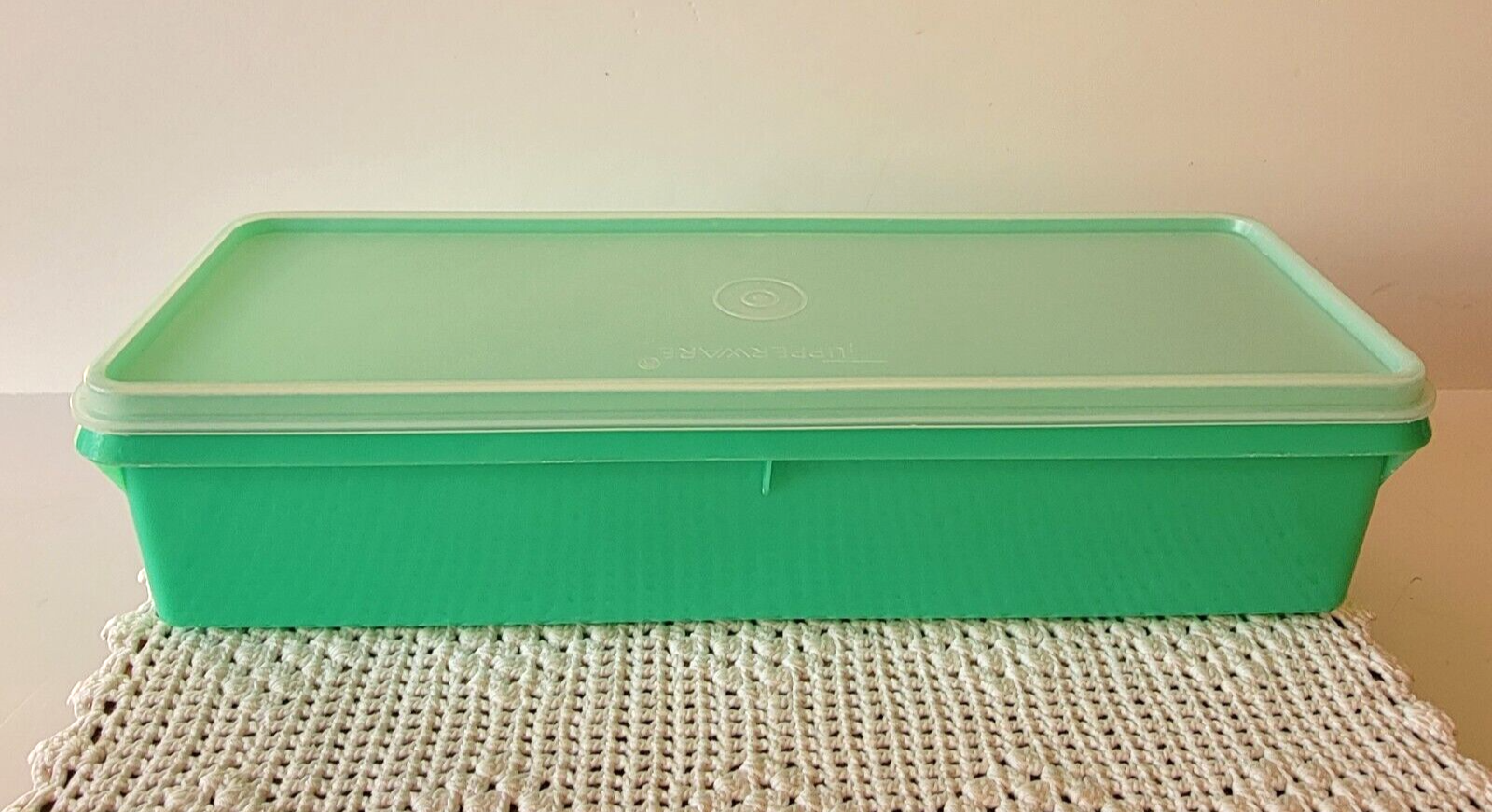 Vintage Tupperware Celery Keeper Thin-Stor Container Jadeite Green #892 ...