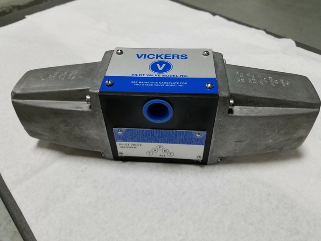 Vickers DG4S4-010C-50 207 bar Single Stage Directional Control Valve ...
