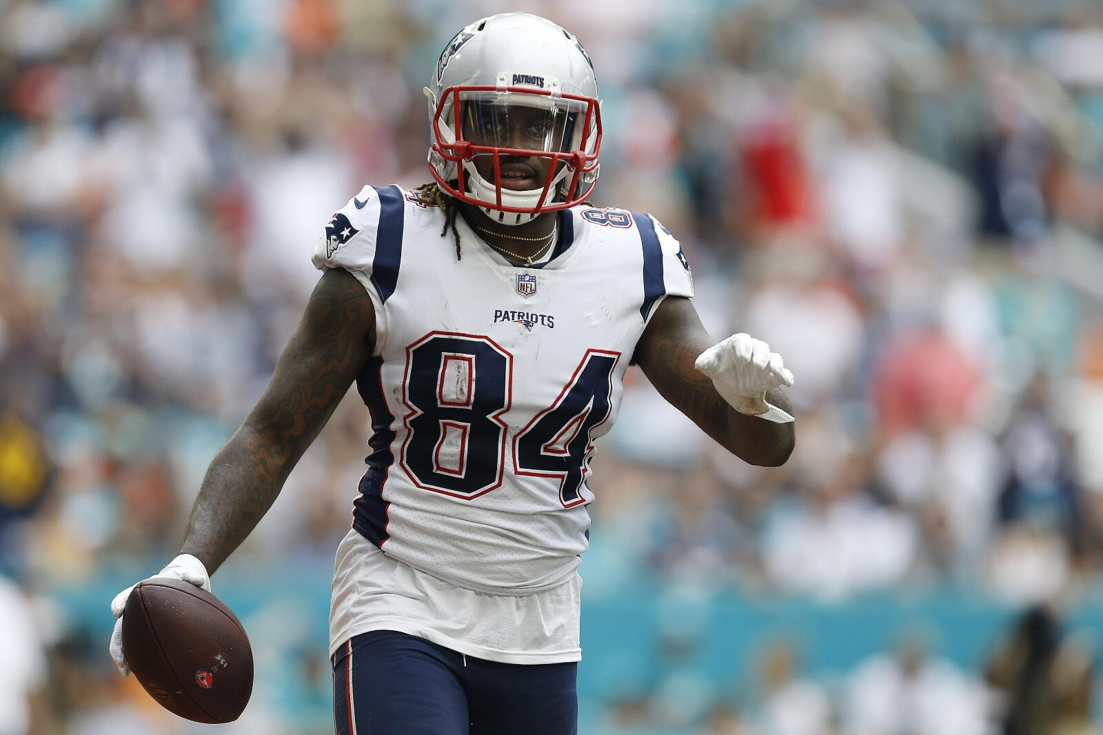 Cordarrelle Patterson Signed Patriots Jersey (Beckett COA)Super Bowl ...