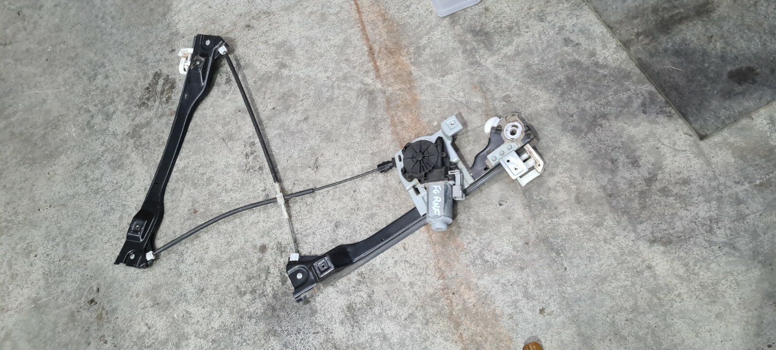 FORD FG DRIVERS FRONT WINDOW REG, RHF FG 08-14 WINDOW MOTOR ASSY | eBay