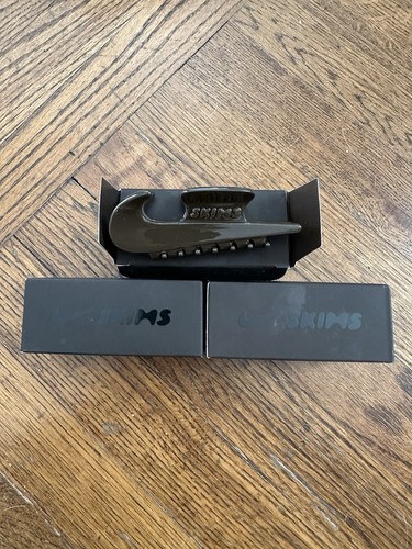 Limited Exclusive Nike X Skims Kim Kardashian Hair Clips Brand New ...