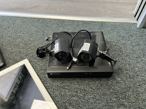 Joblot of 3 Laptops + tabs Sold For Spares. Faulty, Junk, No Refunds No ...