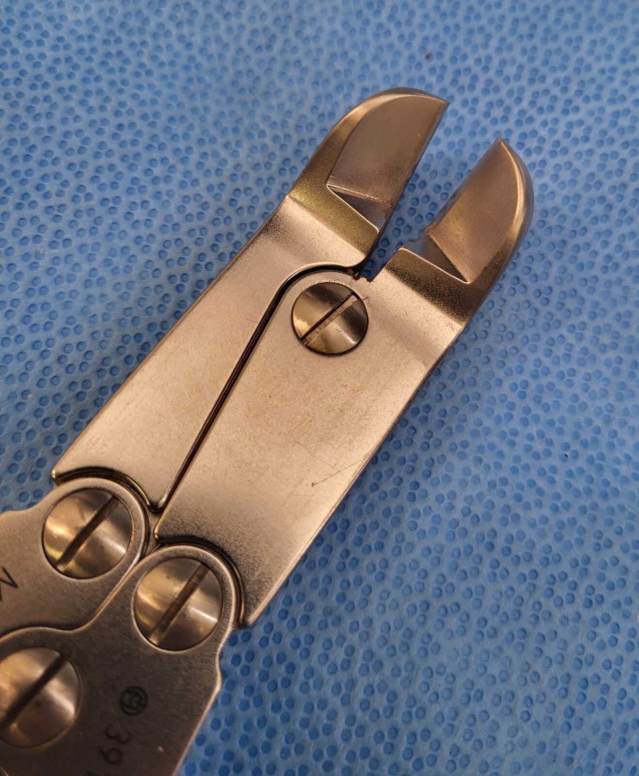 Synthes 391.930 Angled Pin Cutter 2.0mm Max for sale online | eBay