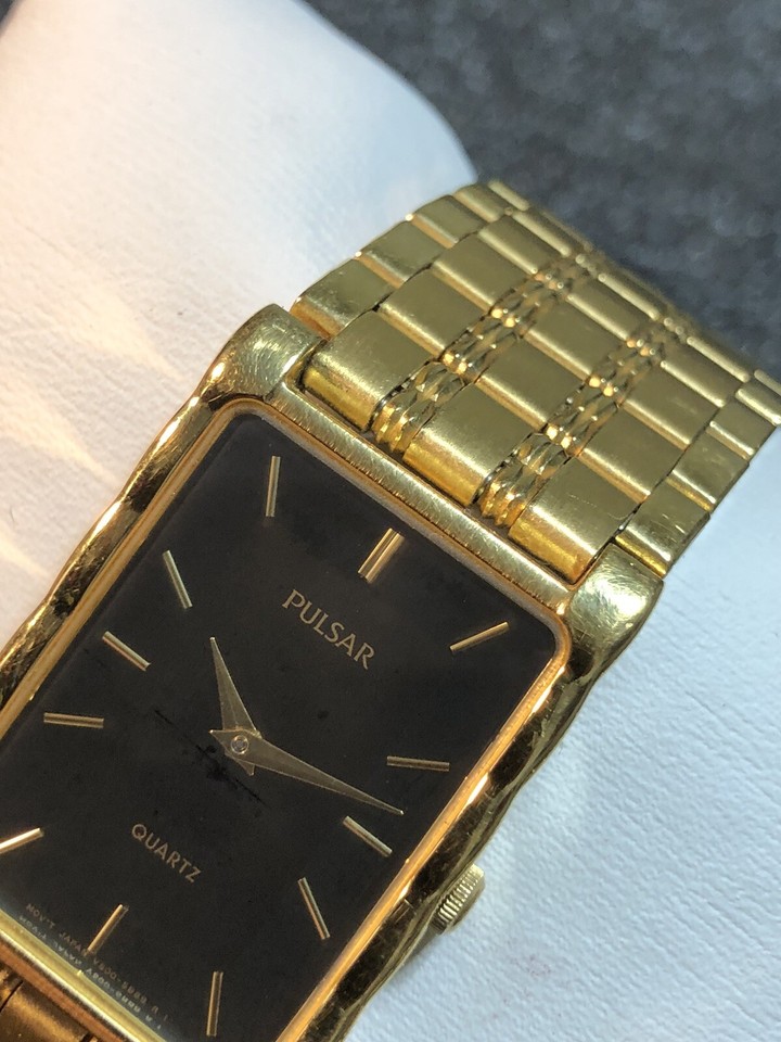 Vintage Pulsar By Seiko Men’s Rectangle Tank Watch Stainless Gold Tone ...