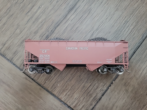 HO CANADIAN PACIFIC #357164 Coal Hopper Kadee Couplers /Sprung Metal ...