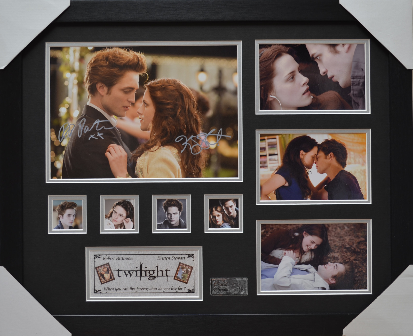 KRISTEN STEWART &ROBERT PATINSON TWILIGHT SIGNED FRAMED LIMITED EDITION ...