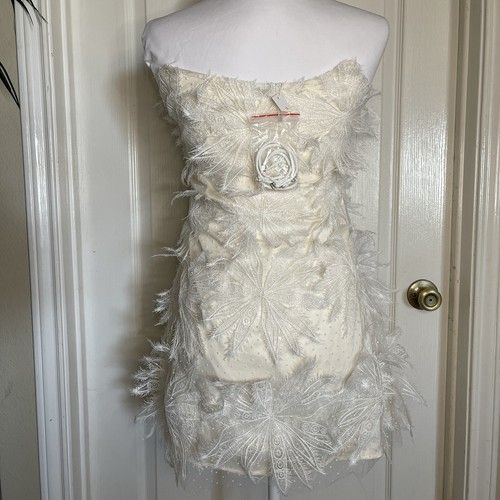 INAMORE Women’s Med Ivory White Satin & Lace Appliqué Mariposa Dress ...