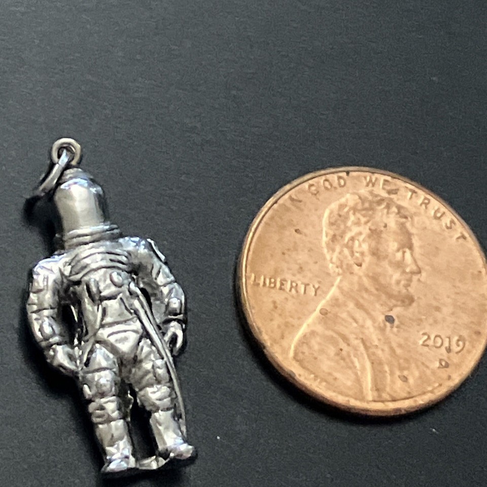 VTG RARE Lot Silvertone Goldtone Apollo Astronaut Moon Walker Space ...