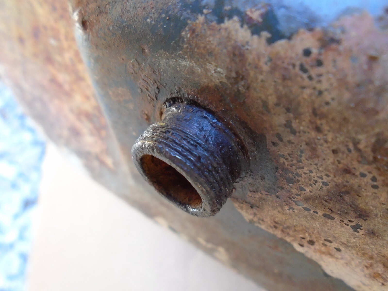 VW oval gas tank, 55-58-ish straight, good original condition w/gauge ...