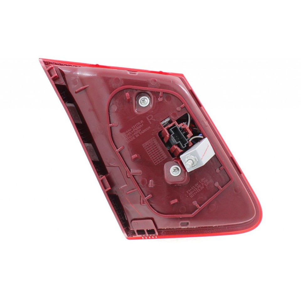 For Mercedes-Benz E300/E350/E400/E550 Tail Light 2014 Passenger ...
