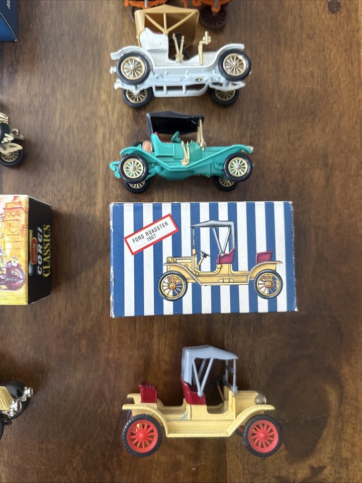Lot of Vintage RIO, CORGI, ZISS, RAMI R.W. MODELL DieCast Cars With ...