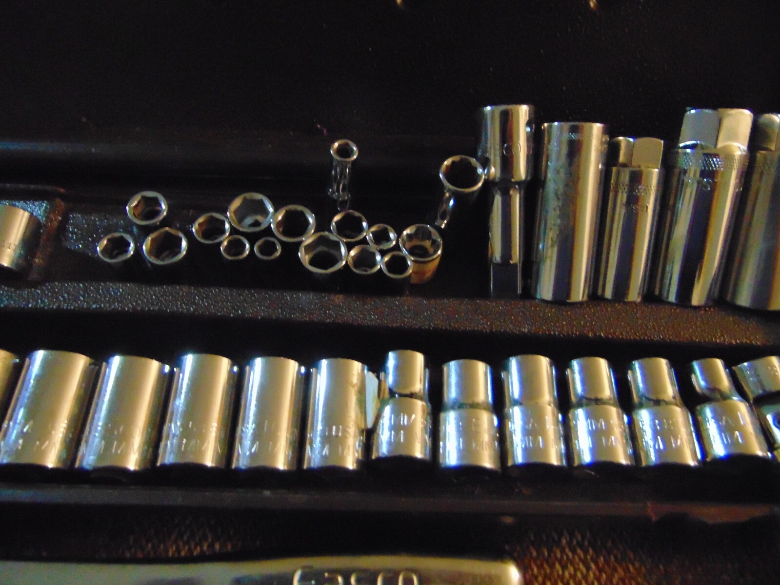 Vintage Easco 42 Piece 1/2 3/8 1/4 Drive Metric Standard SAE Socket Set ...