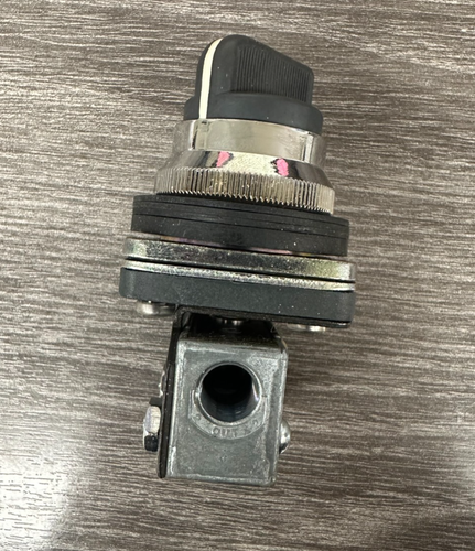 MV-TP Mead Pneumatic Selector Switch Three-Way Maintained 1/8" NPT, 120 ...