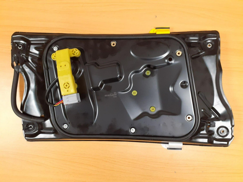 LAND ROVER FREELANDER 2 RIGHT HAND FRONT WINDOW REGULATOR & MOTOR ...