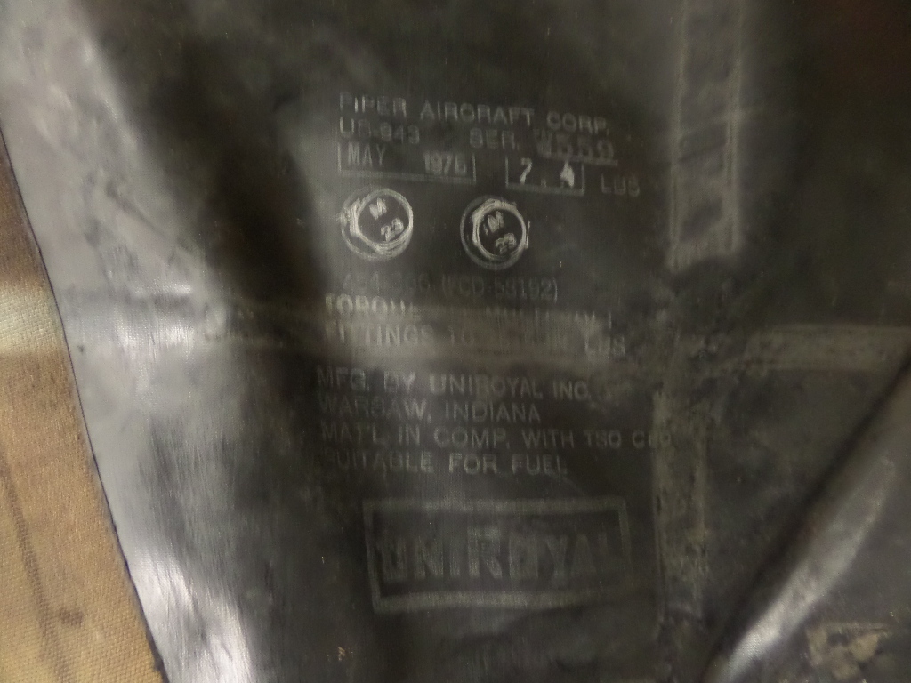 454-366 UNIROYAL FUEL CELL BLADDER TANK PIPER PA-23-250 AZTEC F ...
