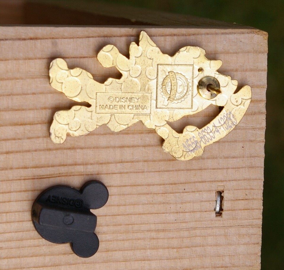 Walt Disney 2012 Jake Never Land Pirates Metal & Enamel Lapel Pin ...