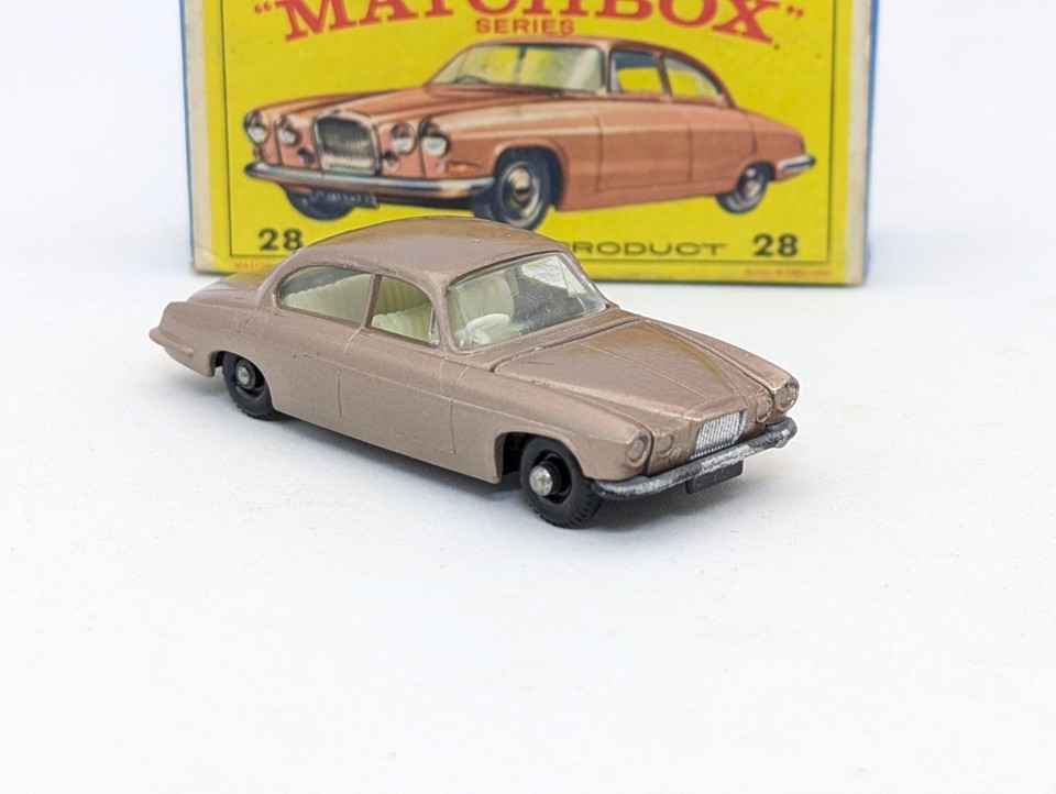 Matchbox Lesney 28c Jaguar Mk 10 In E3 Type Box | eBay UK