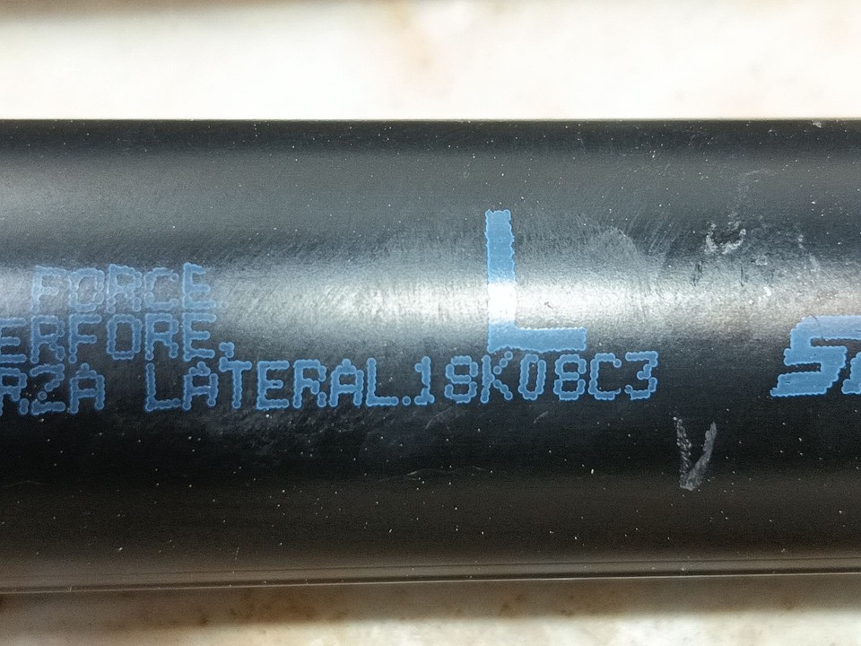 5802A665 AMMORTIZZATORI BAULE / PORTE / 18K08C3 / 1905652 PER ...