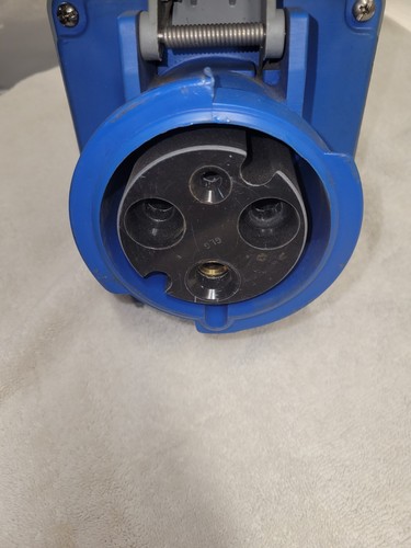 HUBBELL 3100R6W+BB100N BOX 100A, 250V PIN & SLEEVE WALLMOUNT RECEPTACLE ...