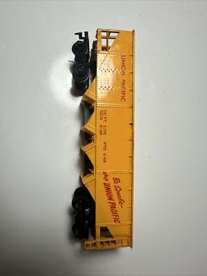 HO Scale TYCO Open Bay Hopper Union Pacific UP 62040 Yellow Model ...