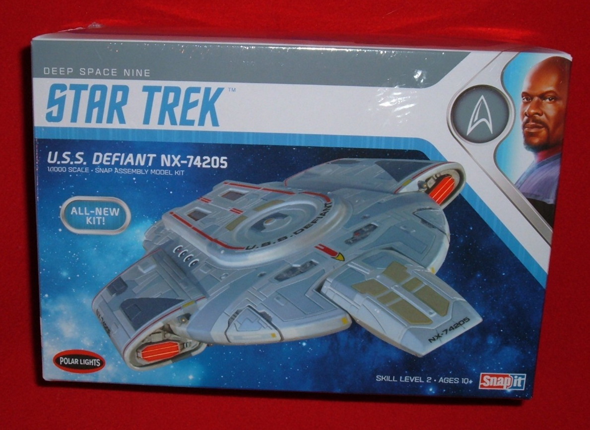 Star Trek USS Defiant NX-74205 Model Kit Snap it Deep Space Nine NEW ...