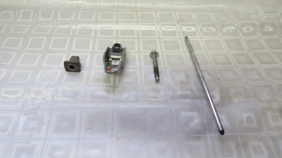 Genuine Briggs And Stratton Exhaust Rocker Arm 690972 1450 Snow Push ...
