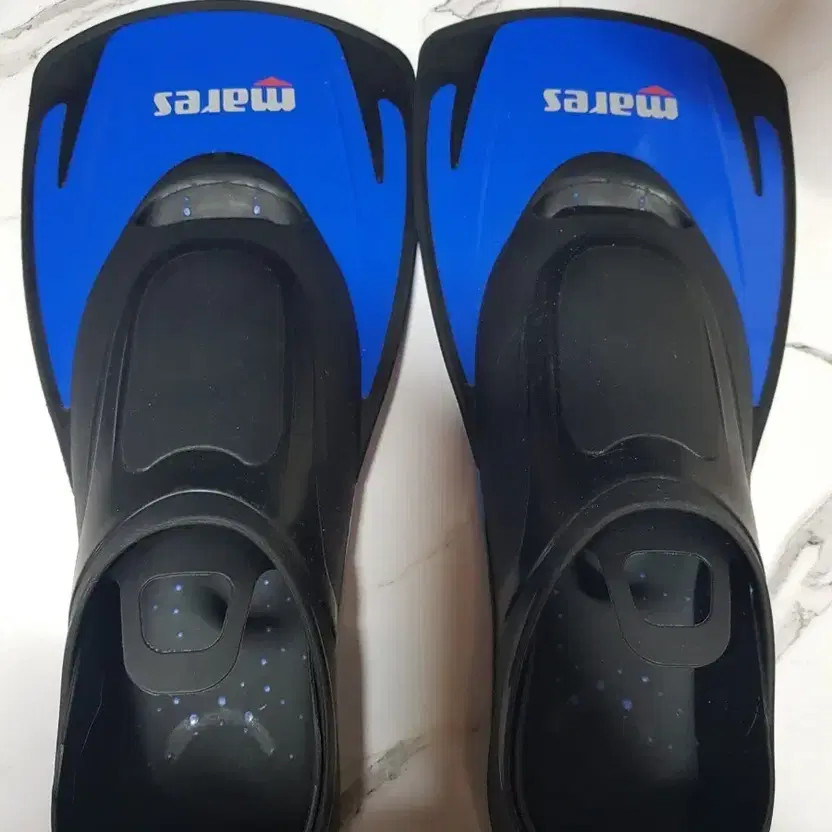 Mares Blue Short Fins Snorkeling Equipment Used Twice | eBay UK