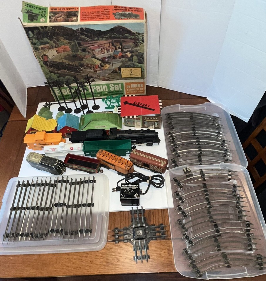 Vintage Marx Electric Train Set 4553 Tracks Village Transformer Bonus 4 ...