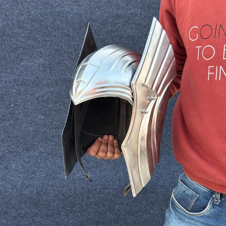 Thor Rangnarok Helmet Authentic Cosplay Steel Prop Display Helmet ...