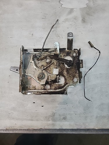 OEM Briggs and Stratton Throttle control bracket 793107 W/Linkage | eBay