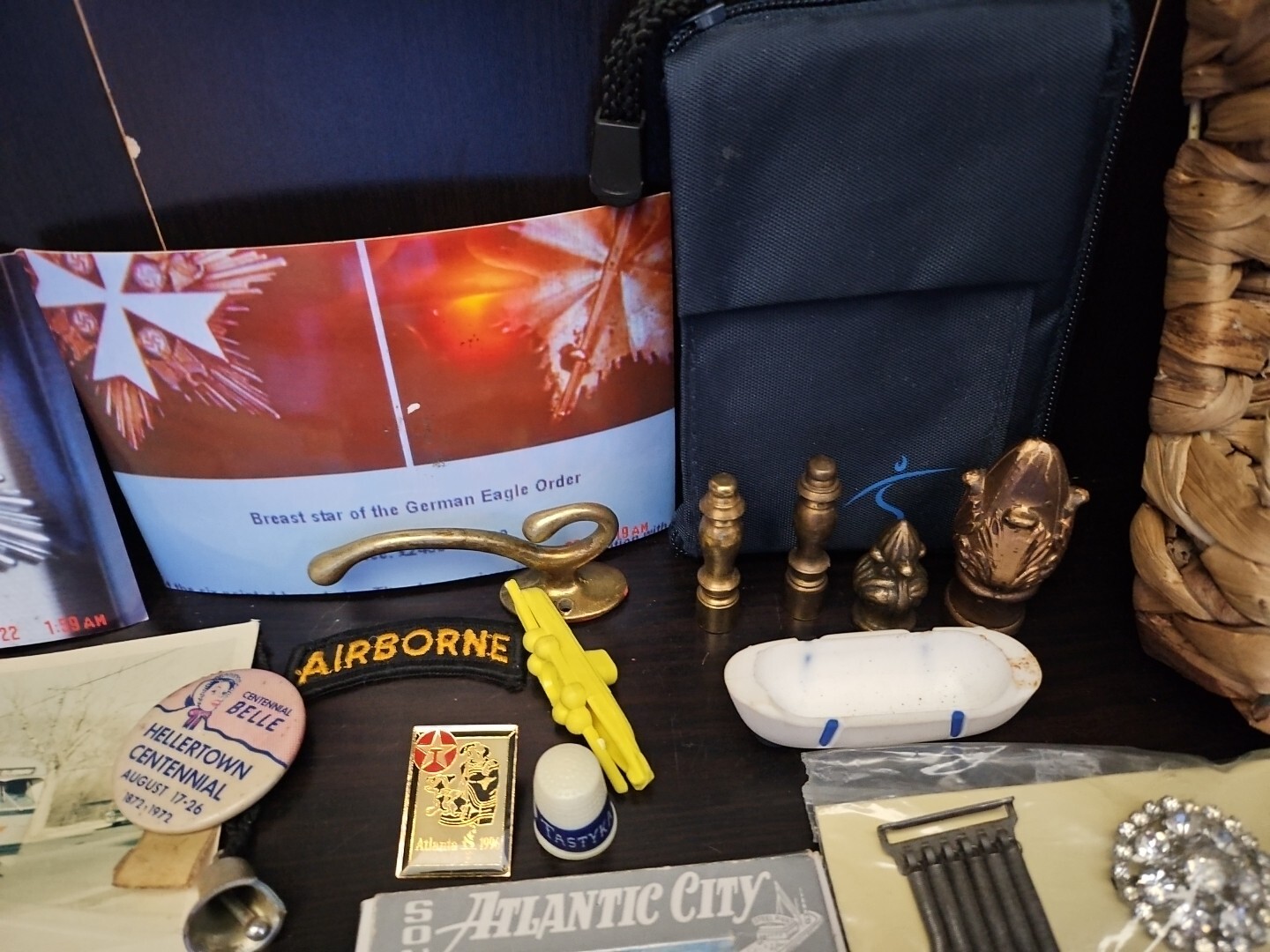 Huge Lot Of Vintage Junk Draw Military Estate Sale/Jewerly& Old Items ...