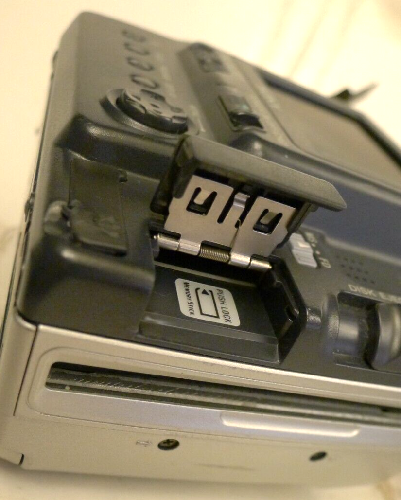 Sony MVC-FD92 Digital Still Camera with Neck Strap - Untested | eBay